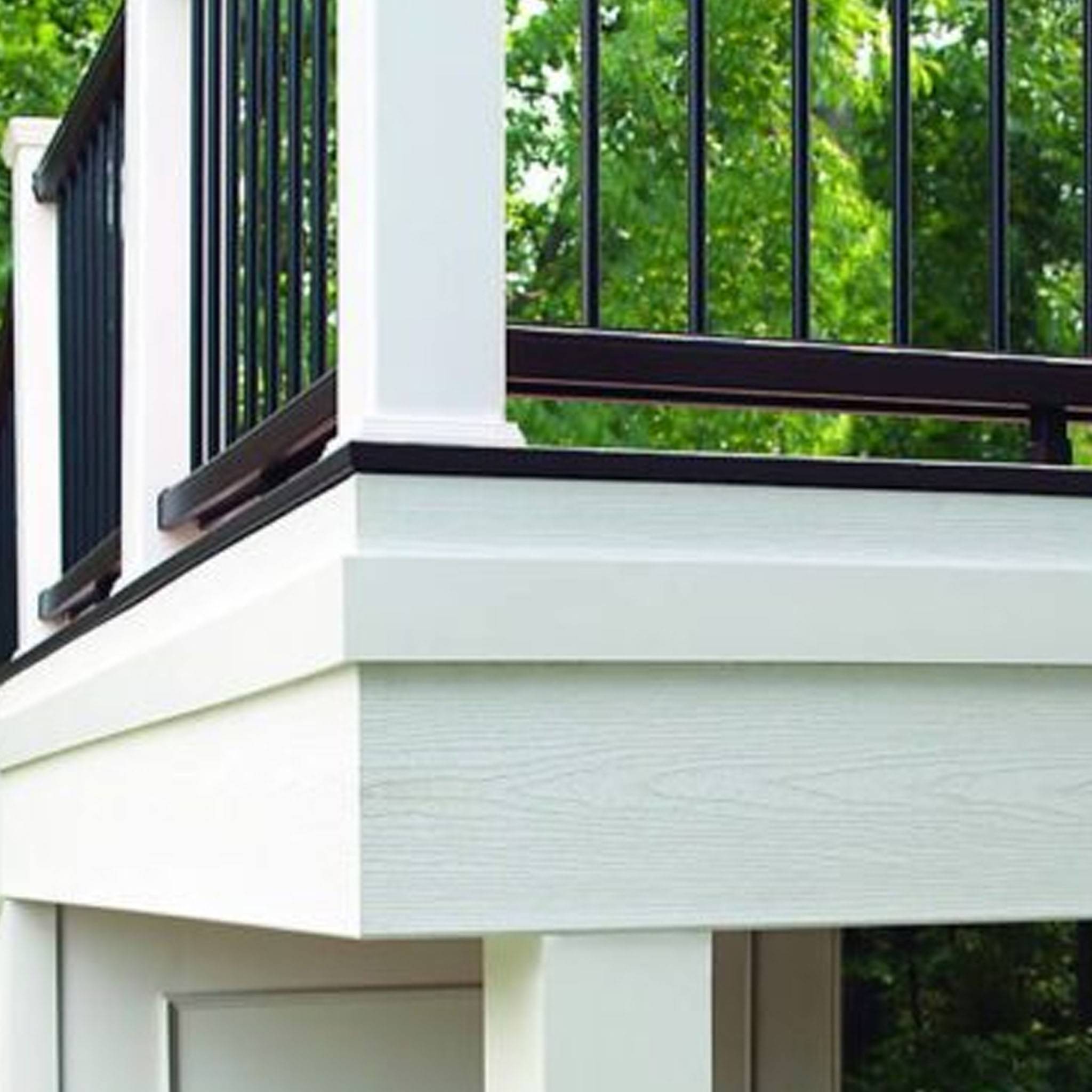 TREX Universal Wood Grain White Fascia & Riser | Deck Outlet